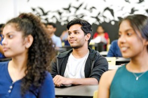 Study at Curtin Colombo and complete your studies in Sri Lanka or transfer to Australia | Print ...
