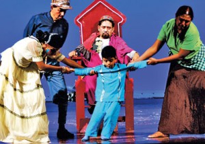 “Hunu Wataye Kathawa” in town | Print Edition - The Sunday Times, Sri Lanka